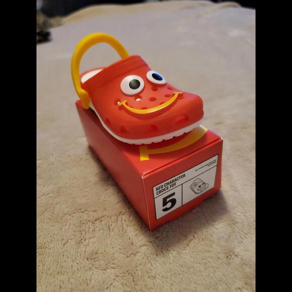McDonald's | Toys | Mcdonalds X Crocs 224 Happy Meal Mini Crocs Key ...
